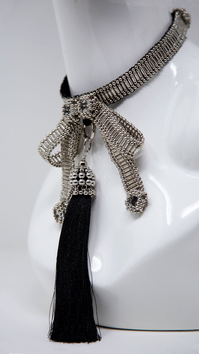 OBJECT AND DAWN - AMAYA BOW CHOCKER – Springsioux